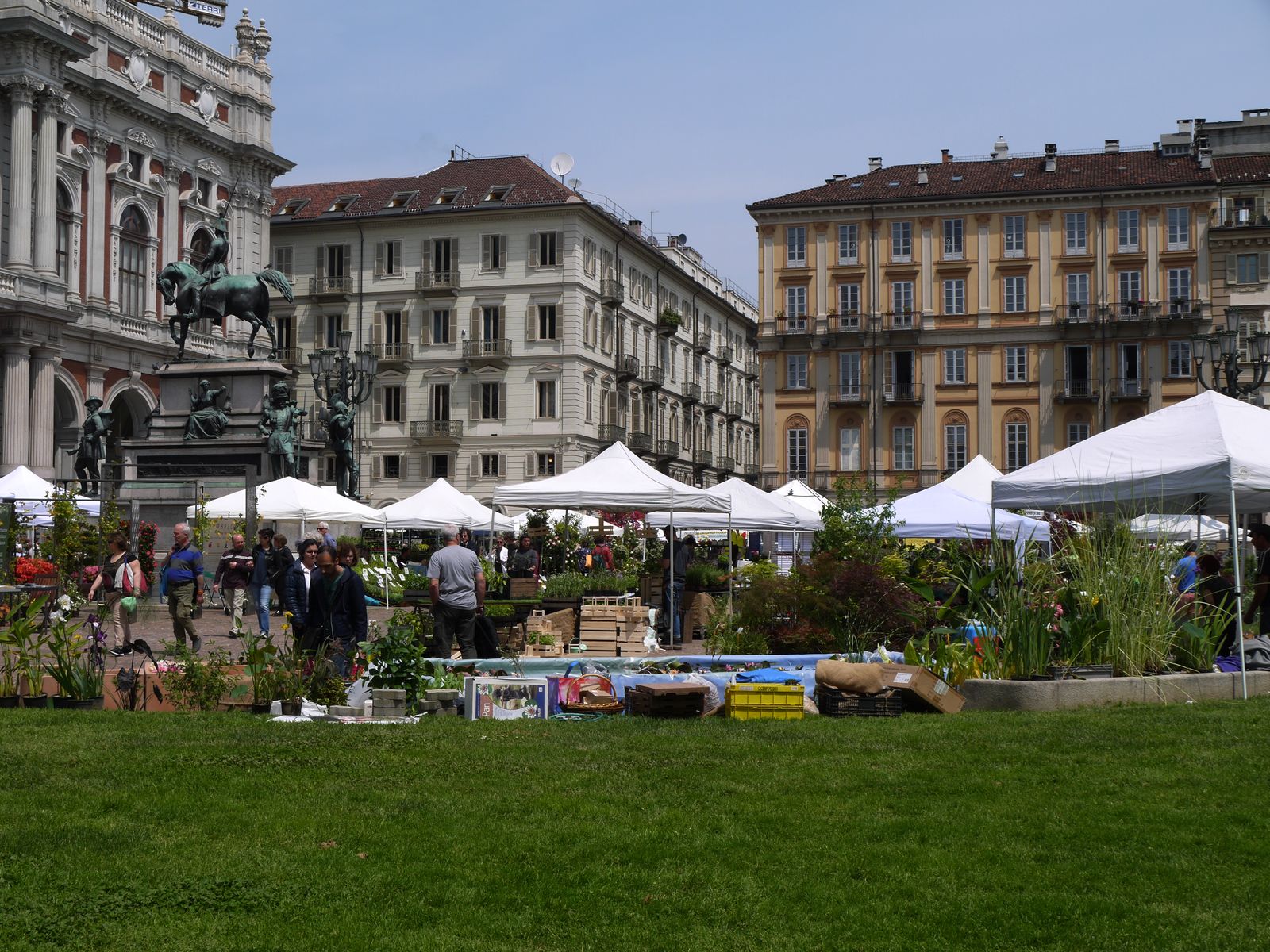 Klaava Travel Guide ebooks are visual guidebooks for travelers